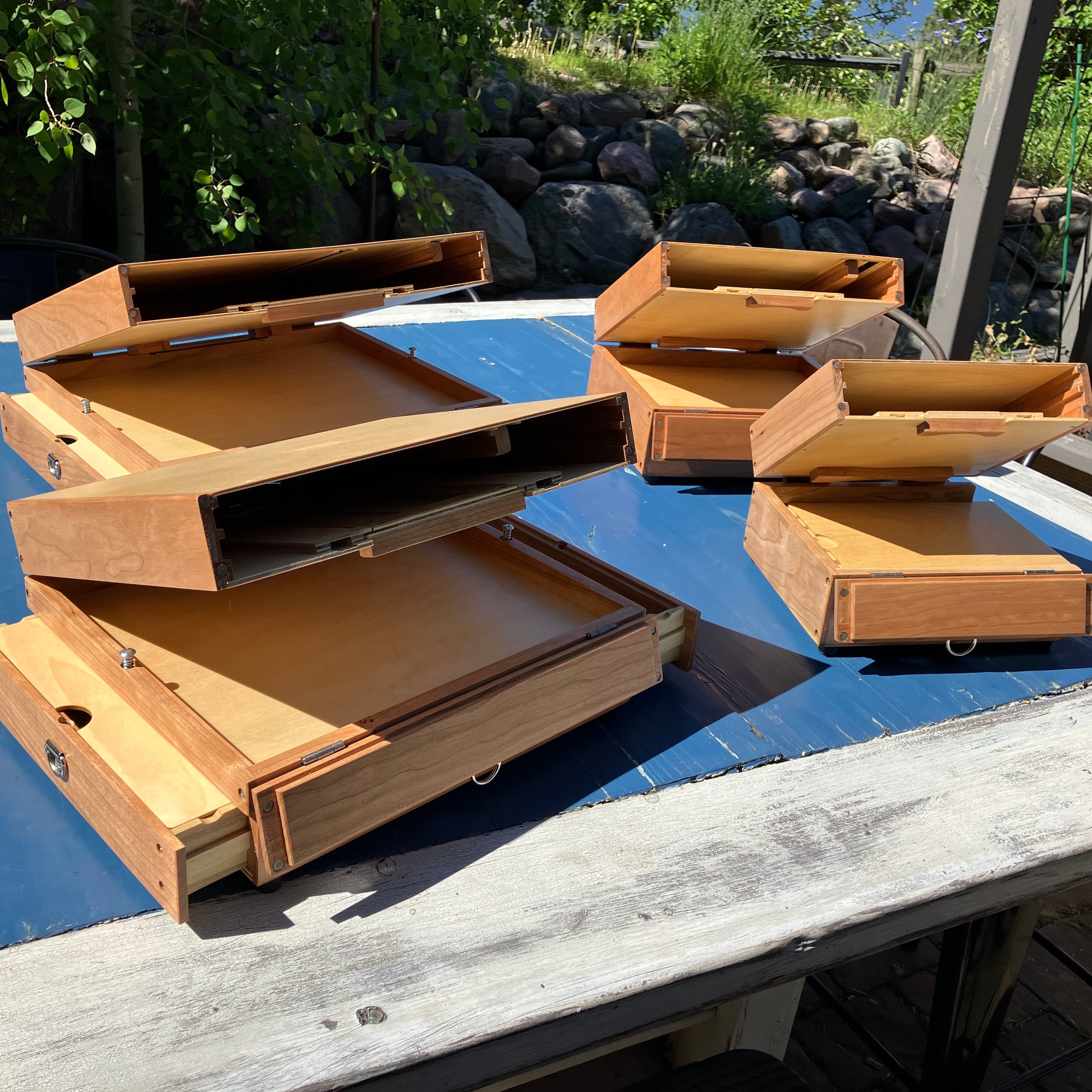 Alla Prima Pochade - Handcrafted pochade boxes for the plein air painter